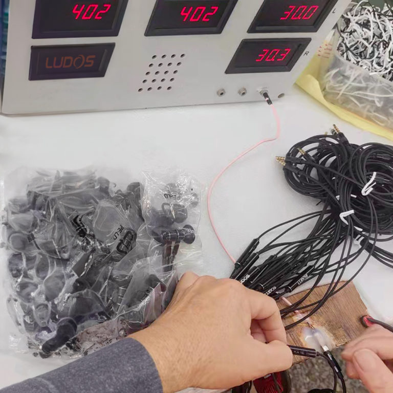 About Us – Ludos Techs